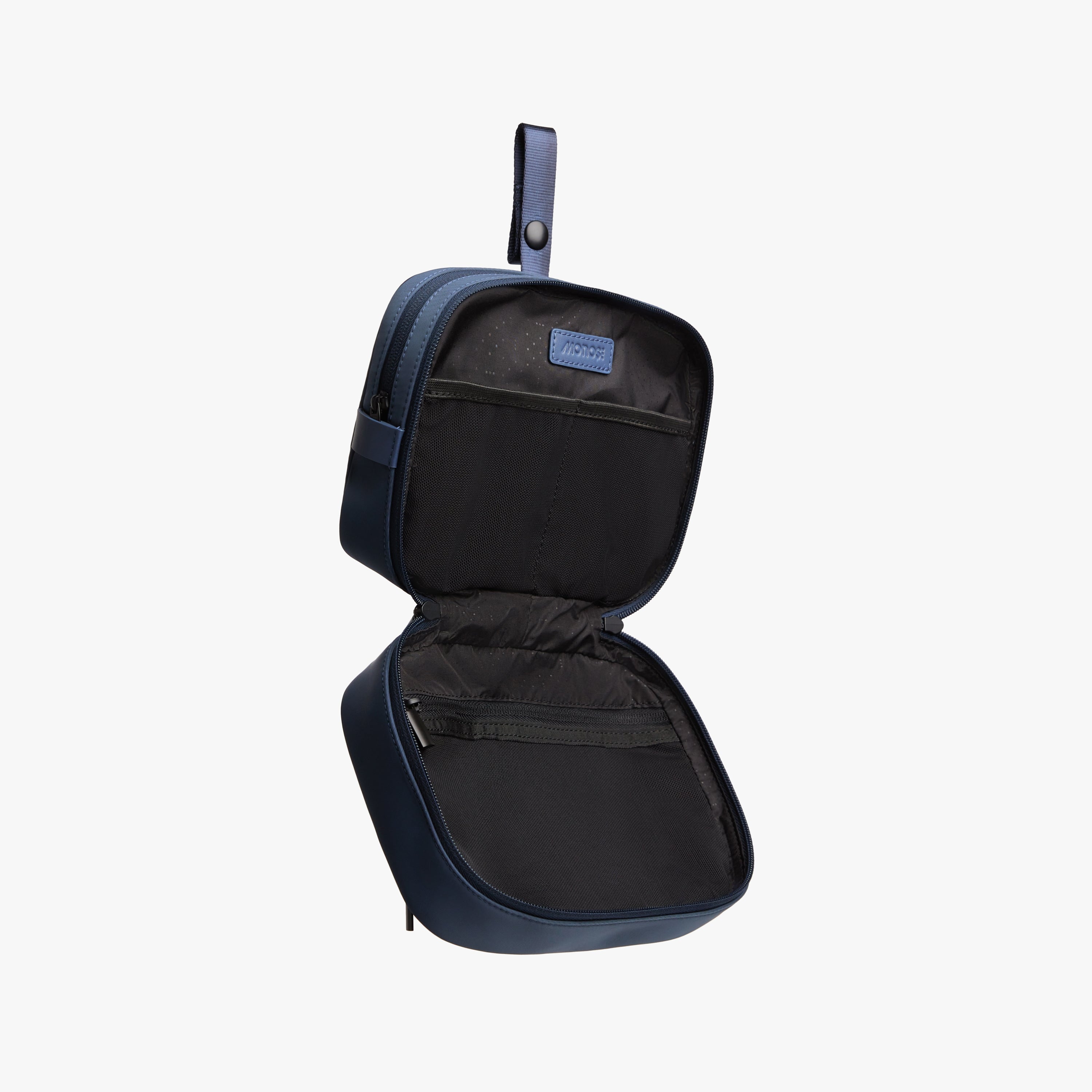 Metro Hanging Toiletry Case | Monos Travel Canada Luggage & Bags ...