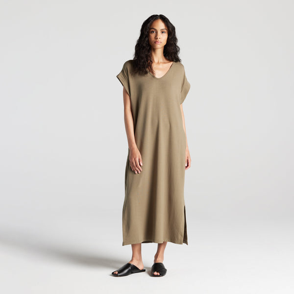 Everywear – Monos Canada