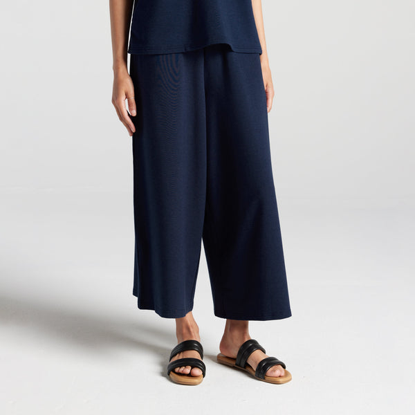 Everywear – Monos Canada