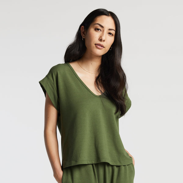 Everywear – Monos Canada